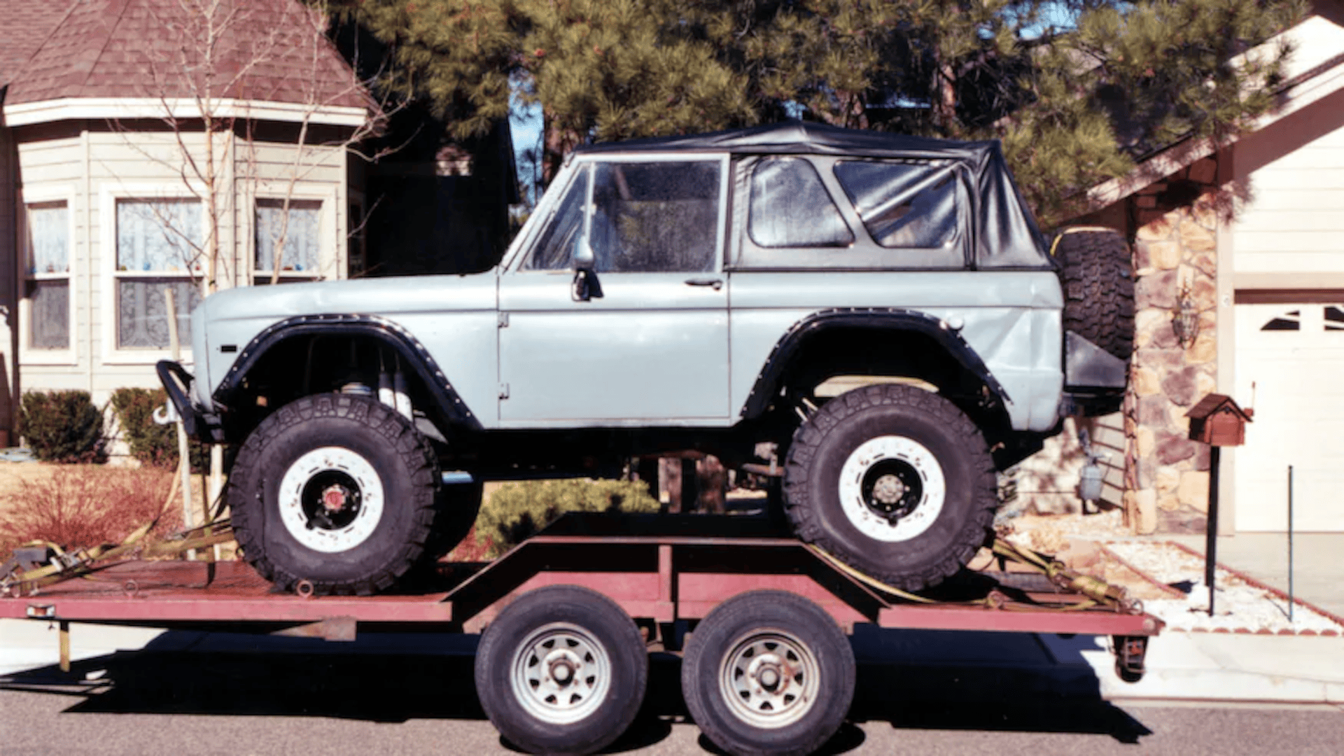 Old Ford Bronco Guide: History, Generations, Specifications, and FAQs ...