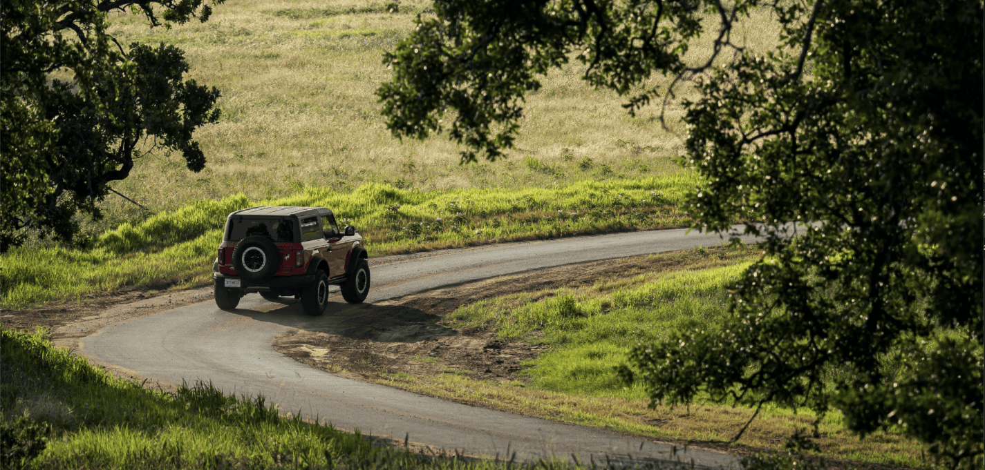 Gear Patrol | The 2021 Ford Bronco Is the Jeep Wrangler's Worst ...
