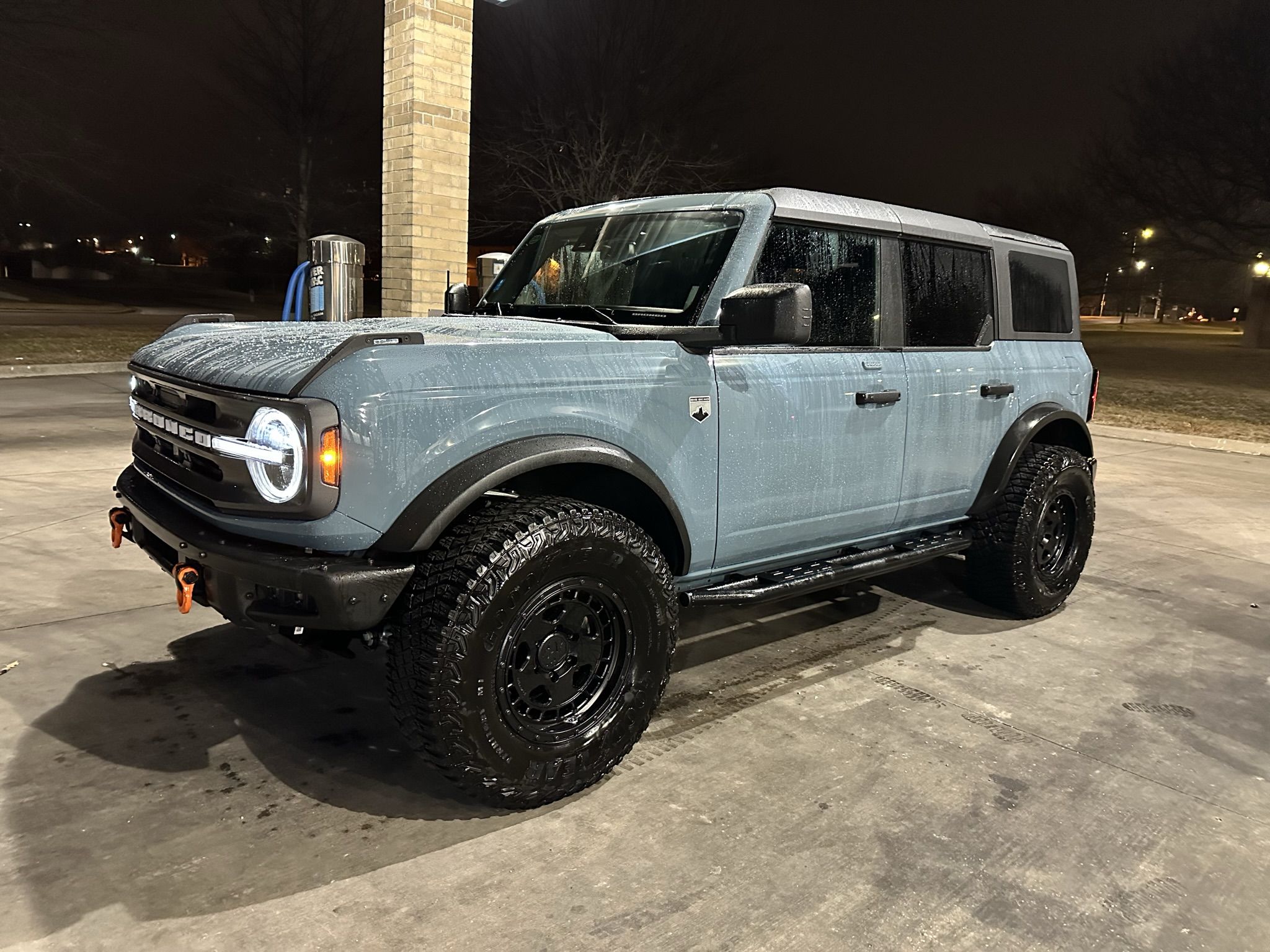 35's No Lift with our new fifteen52's - Bronco Nation