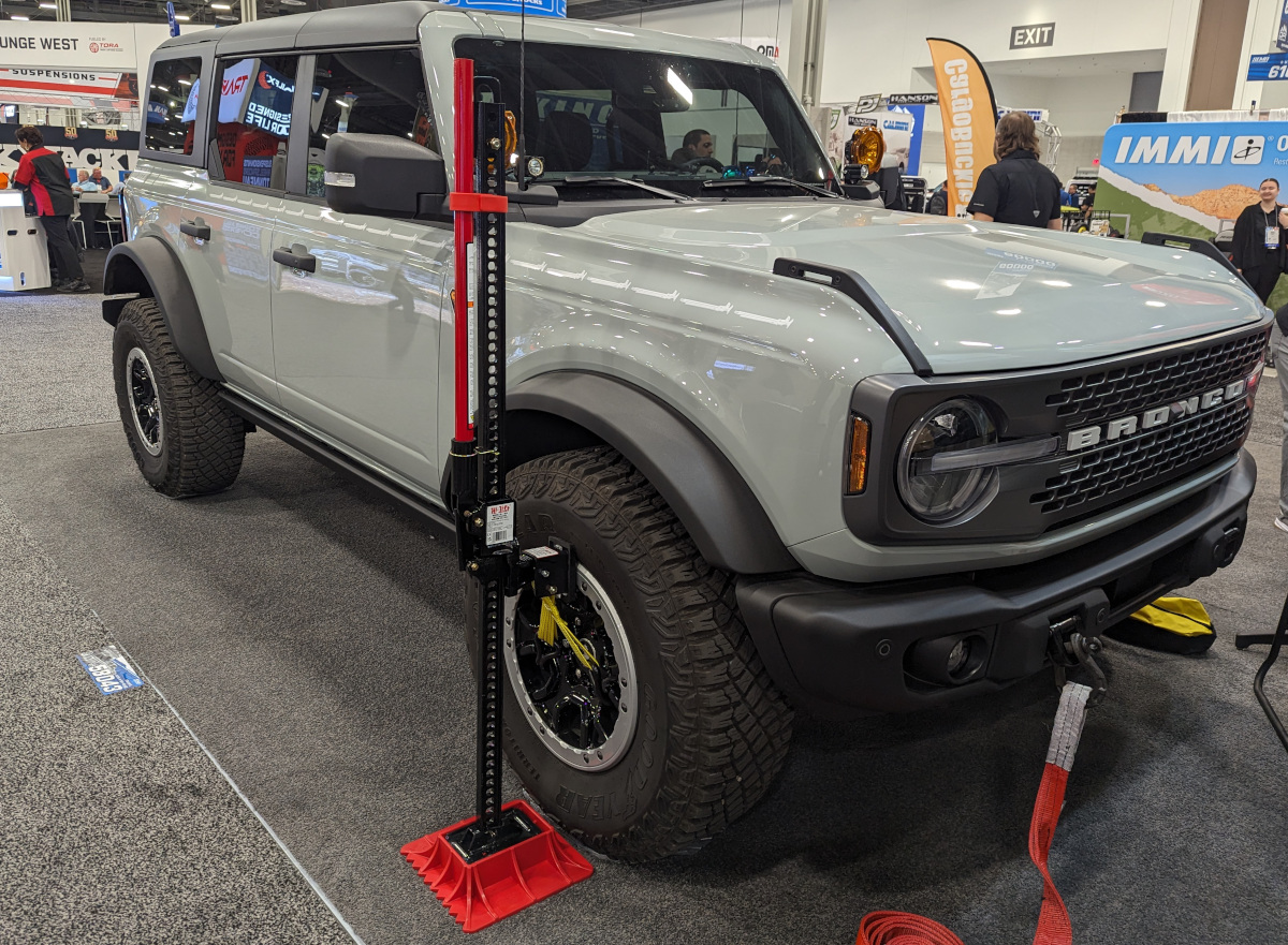How To Decide If a Recovery Jack Should Be in Your Recovery Kit ...